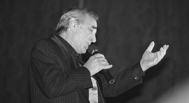 Jo Giroletti e Sandro Gelmetti in Charles Aznavour, l'ultimo ...