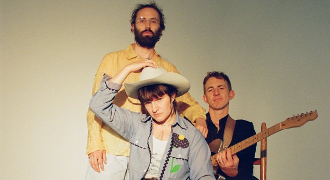 Big Thief in concerto - Somersault Slide 360 Tour - Mentelocale Web ...