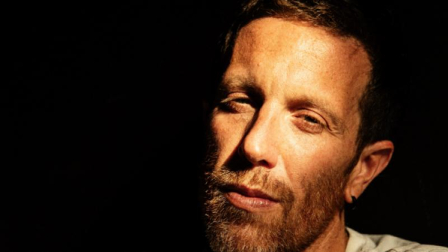 Giovanni Robertini presenta il libro Morte di un trapper, con Jake La ...