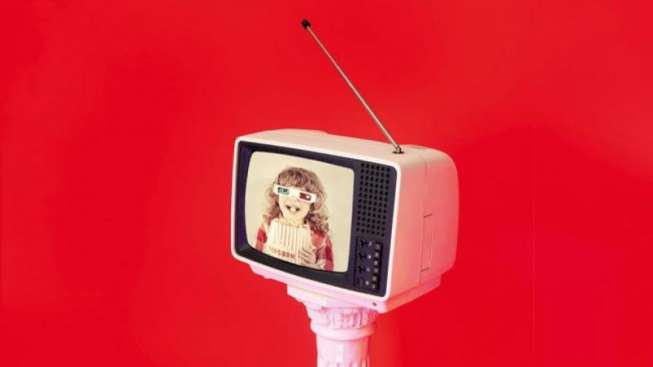 Alice Valeria Oliveri presenta il libro Sabato Champagne - Mentelocale ...