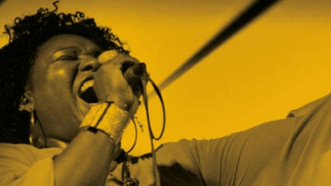 Bandiera Gialla: Jane Jeresa in concerto - Mentelocale Web Magazine