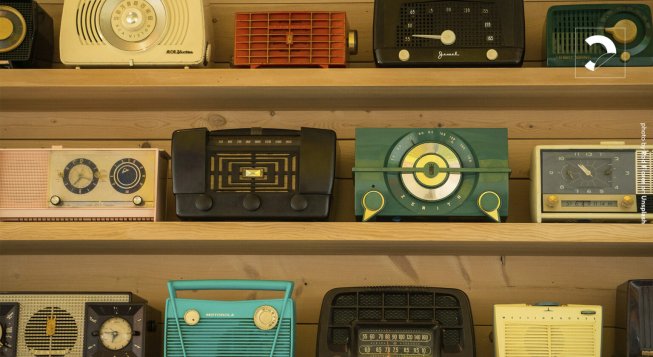 Happy Hour Radio Live. L’aperitivo in musica da Barney’s - Mentelocale ...