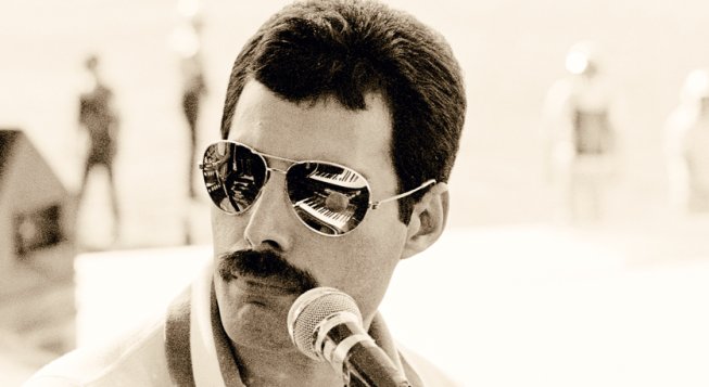 Freddie’s Mirrors, progetto di Marco Nereo Rotelli per la mostra Queen ...