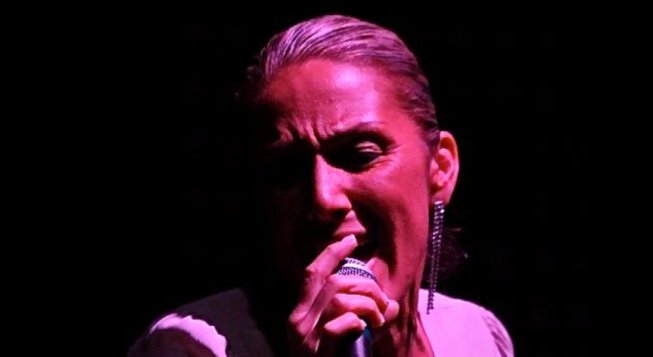 Acid Sam: Samantha Iorio Soul Band in concerto - Mentelocale Web Magazine