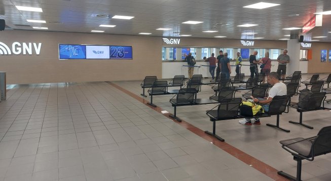 Genova, GNV inaugura la nuova biglietteria al porto - Mentelocale Web ...