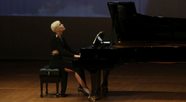 Giulia Mazzoni & Yas String Quintet in concerto - Mentelocale Web Magazine