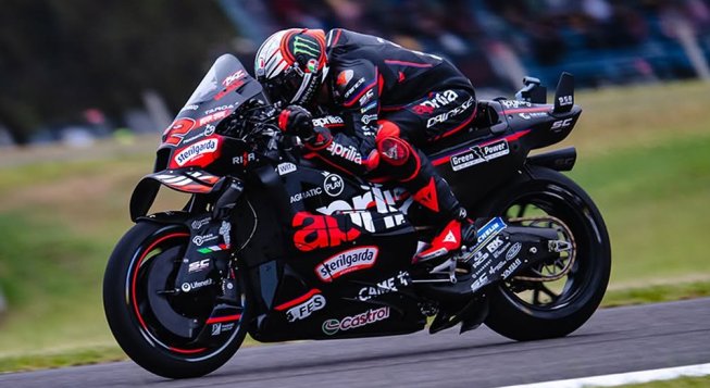 Esposizione ufficiale della MotoGp Aprilia Racing - Milano Design Week ...