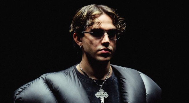 Aka 7even in concerto - Non x soldi tour 2025 - Mentelocale Web Magazine