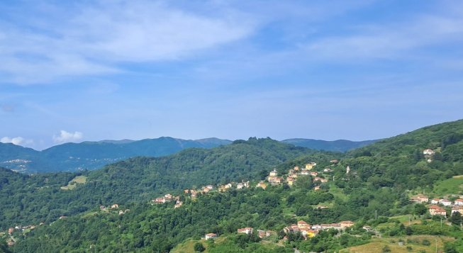 L'anello di Fumeri in Val Polcevera, trekking tra boschi e stradine ...