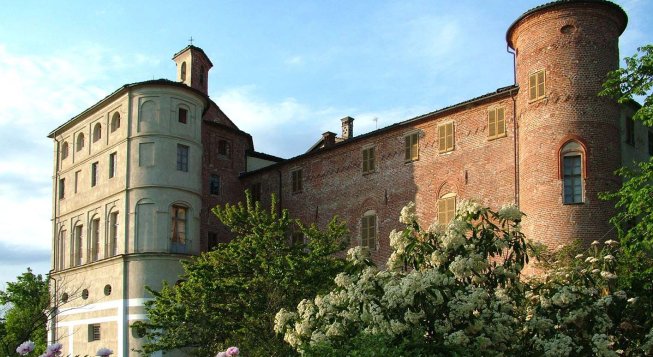 Castelli Aperti in Piemonte: la mappa di dimore antiche, giardini e ...